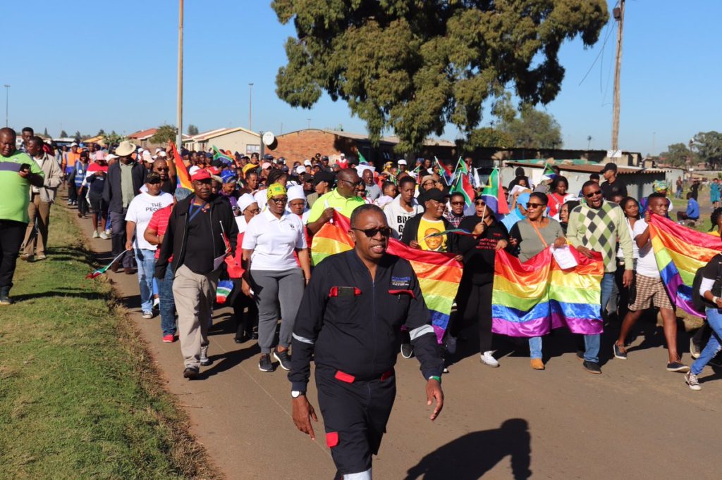 South Africa marks Freedom Day, apartheid ended 25 years ago ...
