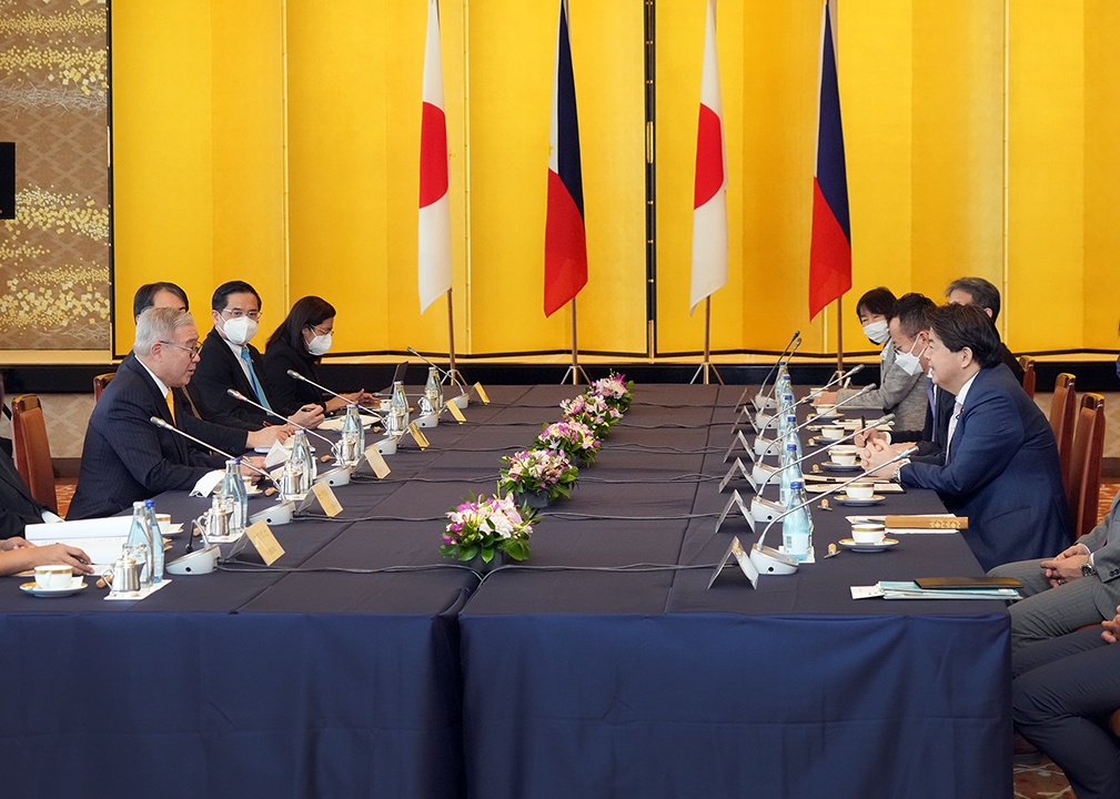 Stronger Manila-Tokyo defense ties sought after 2+2 talks - Philippine ...