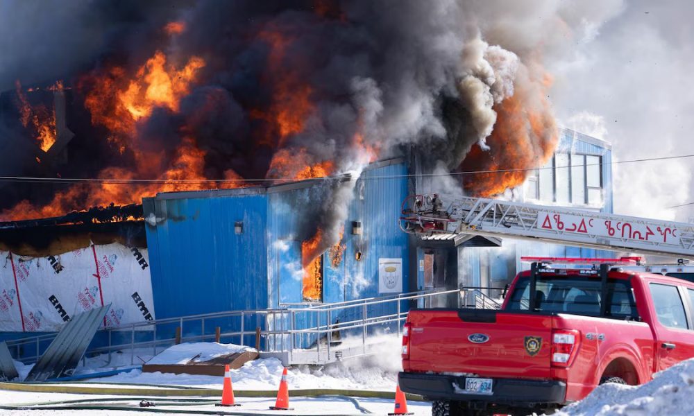 Fire destroys Iqaluit building that houses Nunavut newspaper ...