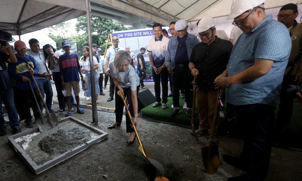 MMDA, DBM begin Plaza Azul redevelopment into green park – Philippine ...