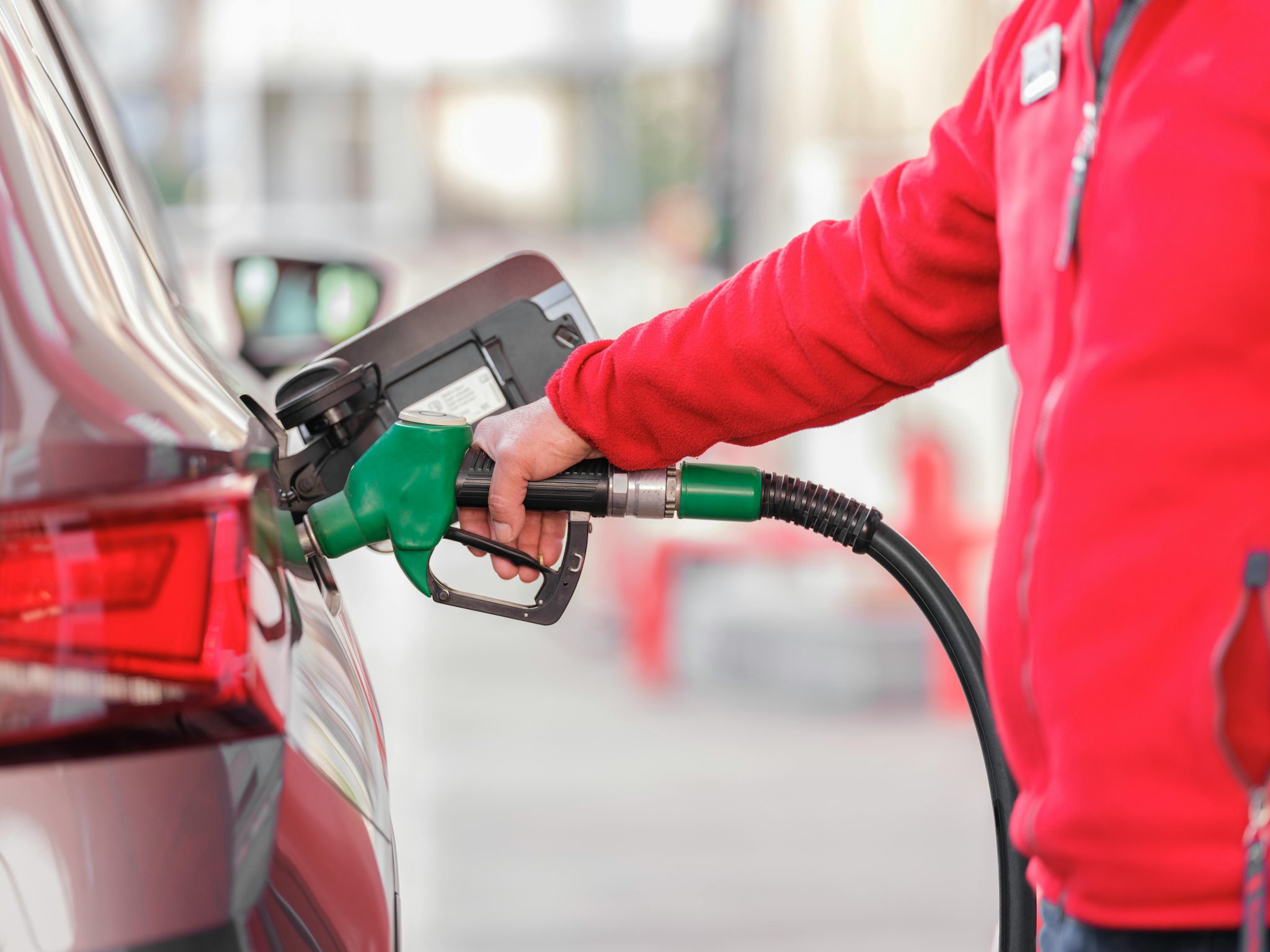 Oil prices seen to rise as much as P1/L next week – Philippine Canadian ...