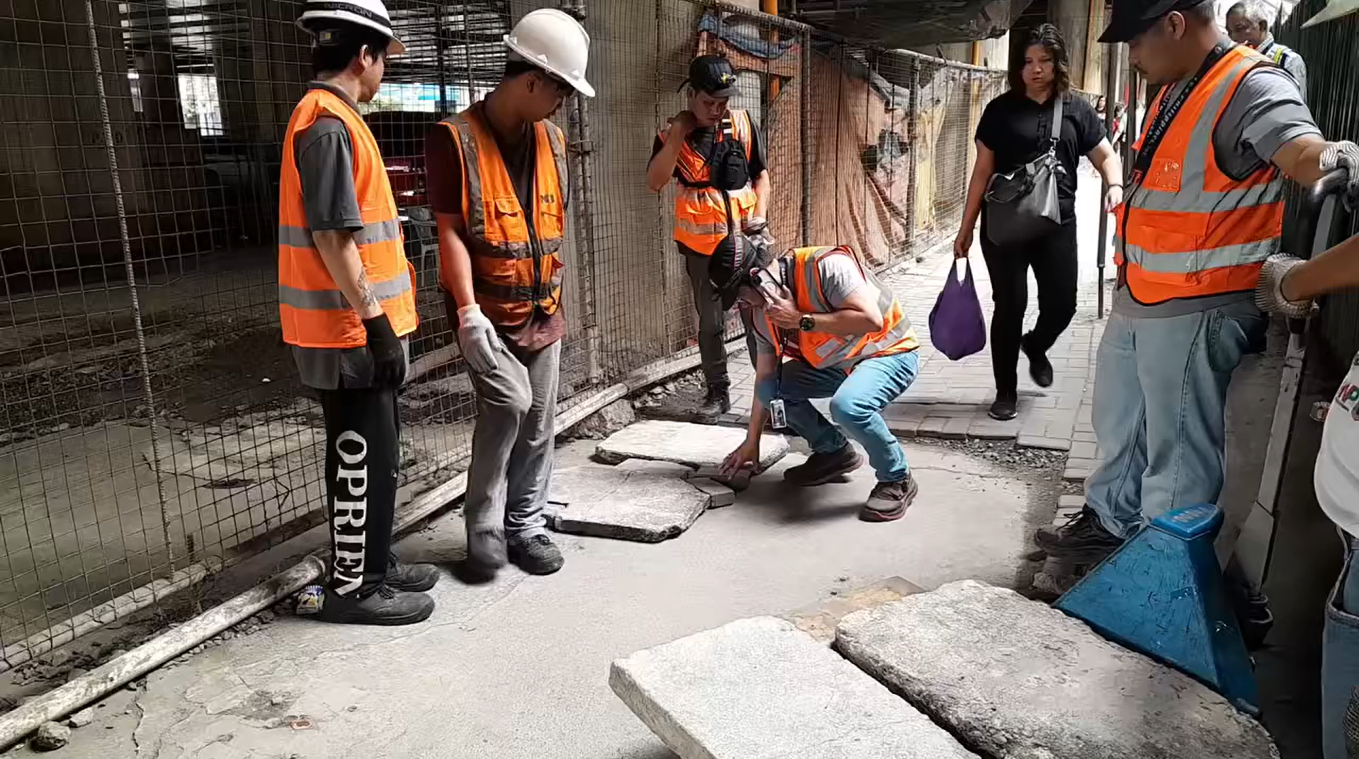 DOTr to construct a covered walkway between SM North EDSA, Trinoma ...