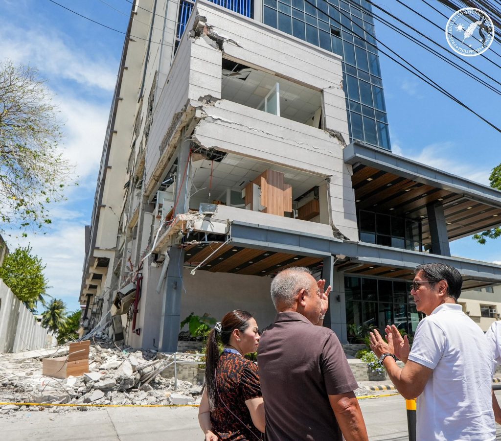 PBBM gives cash aid for GenSan city hall repair, quake fatalities’ kin ...
